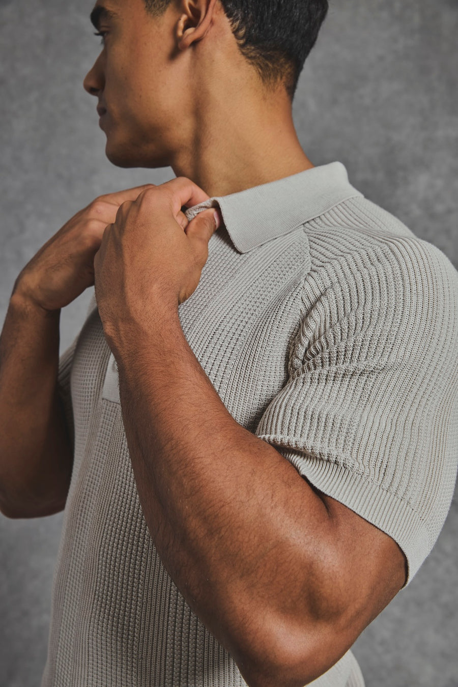 (INTERNAL COLOR) Vertical Stripe Knitted Polo Shirt